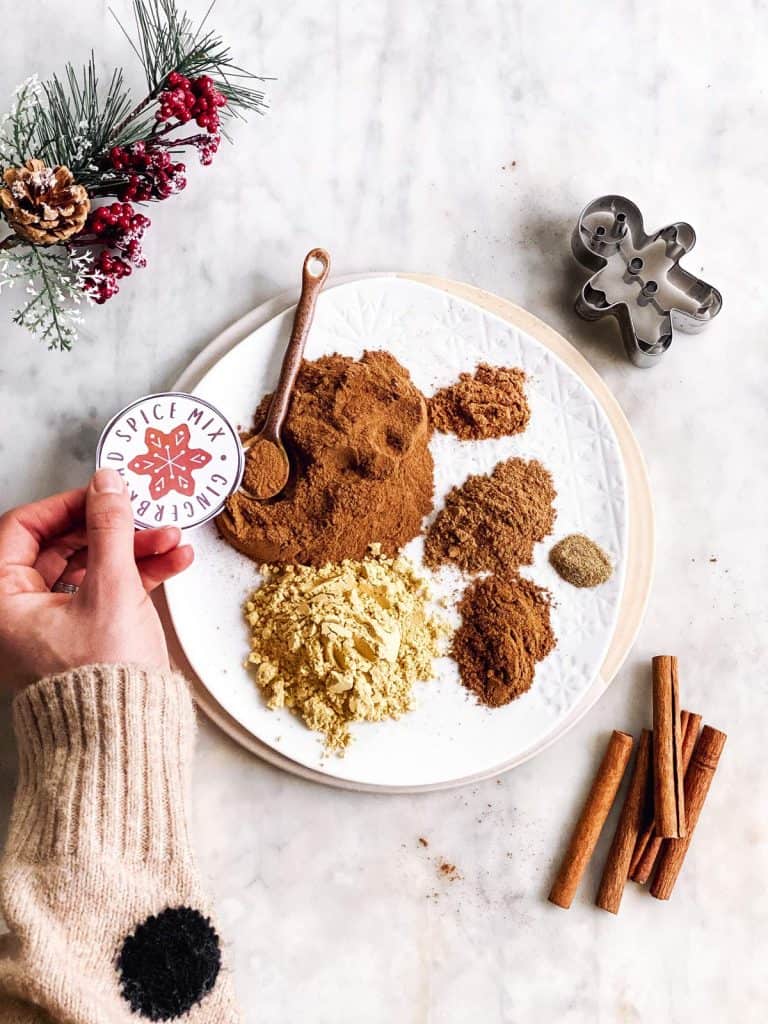 Homemade Gingerbread Spice Mix Recipe - Savory Nothings