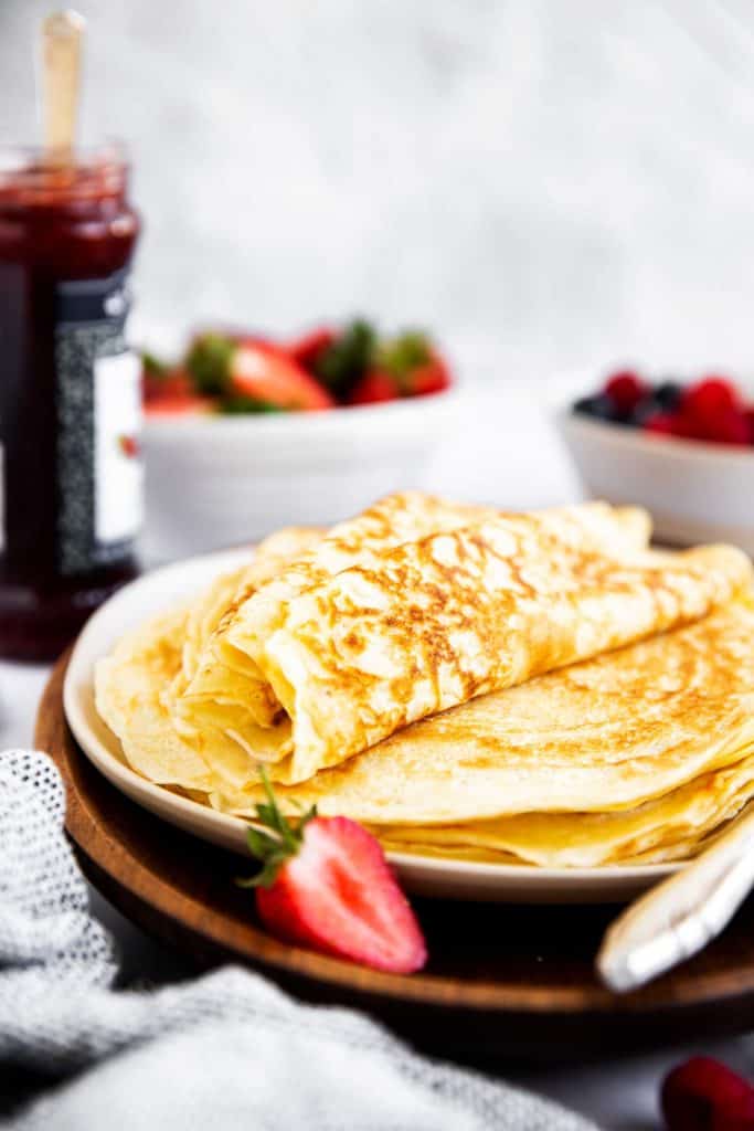 Easy Crèpe Recipe - These Crèpes are Foolproof!