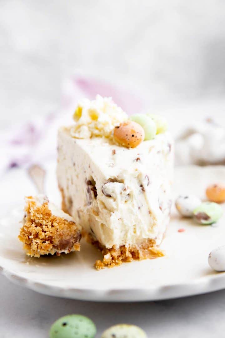 No Bake Easter Mini Egg Cheesecake [Recipe with Video]