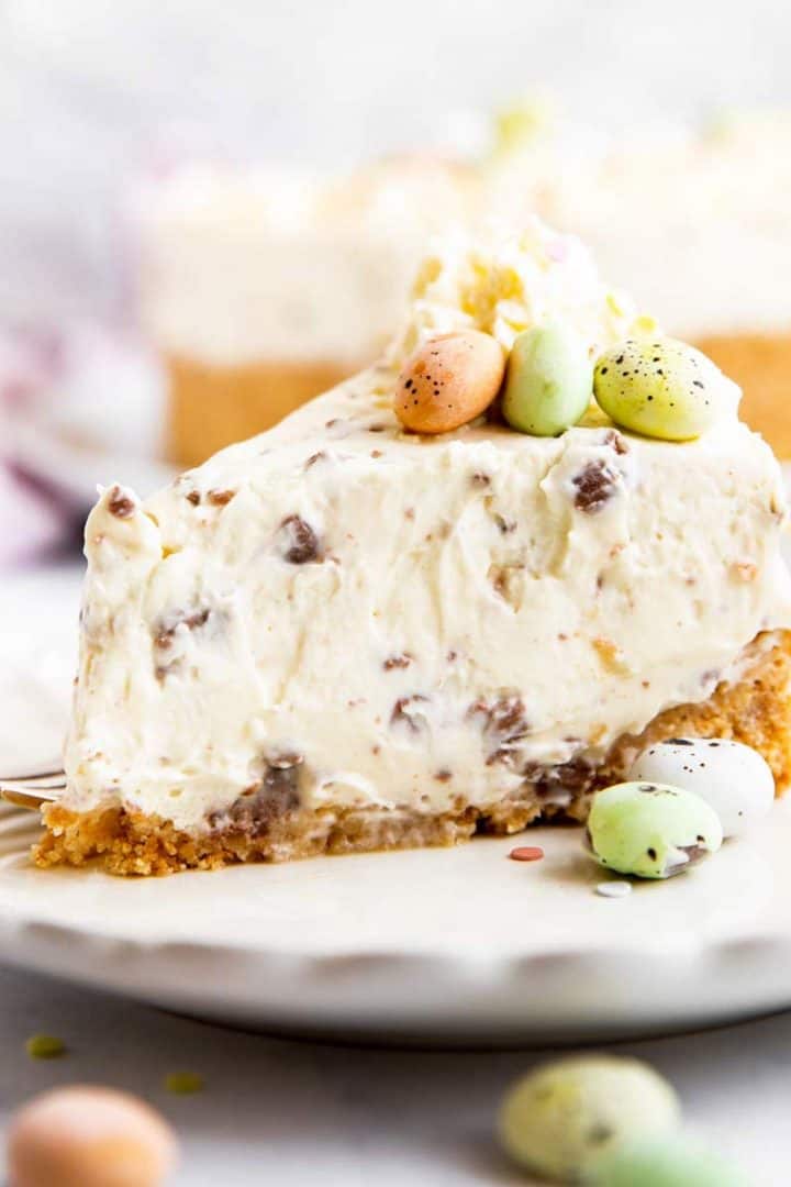 No Bake Easter Mini Egg Cheesecake [Recipe with Video]