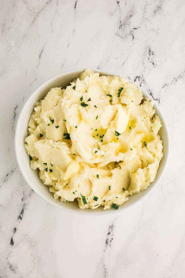 Homemade Mashed Potatoes Recipe - Savory Nothings
