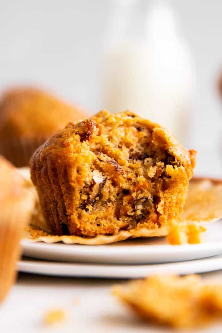 My Favorite Carrot Muffins (Soft, Moist, and Raisin-Optional!) - Savory ...