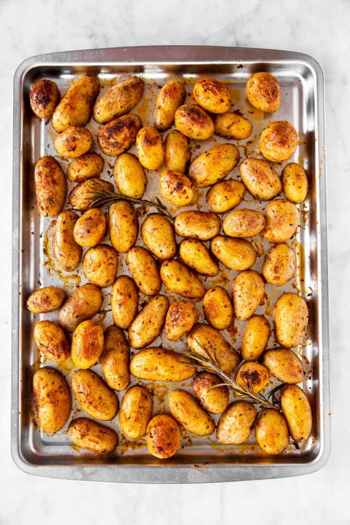 Roasted Baby Potatoes Recipe - Savory Nothings
