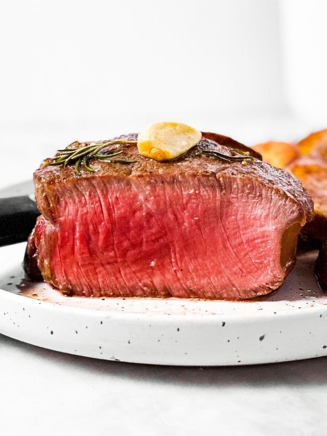 Perfect Filet Mignon Recipe - Savory Nothings