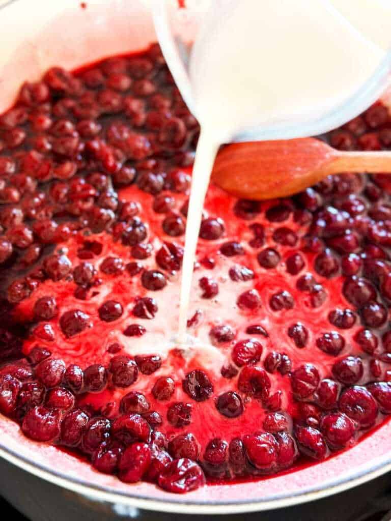 Classic Cherry Pie Recipe - Savory Nothings