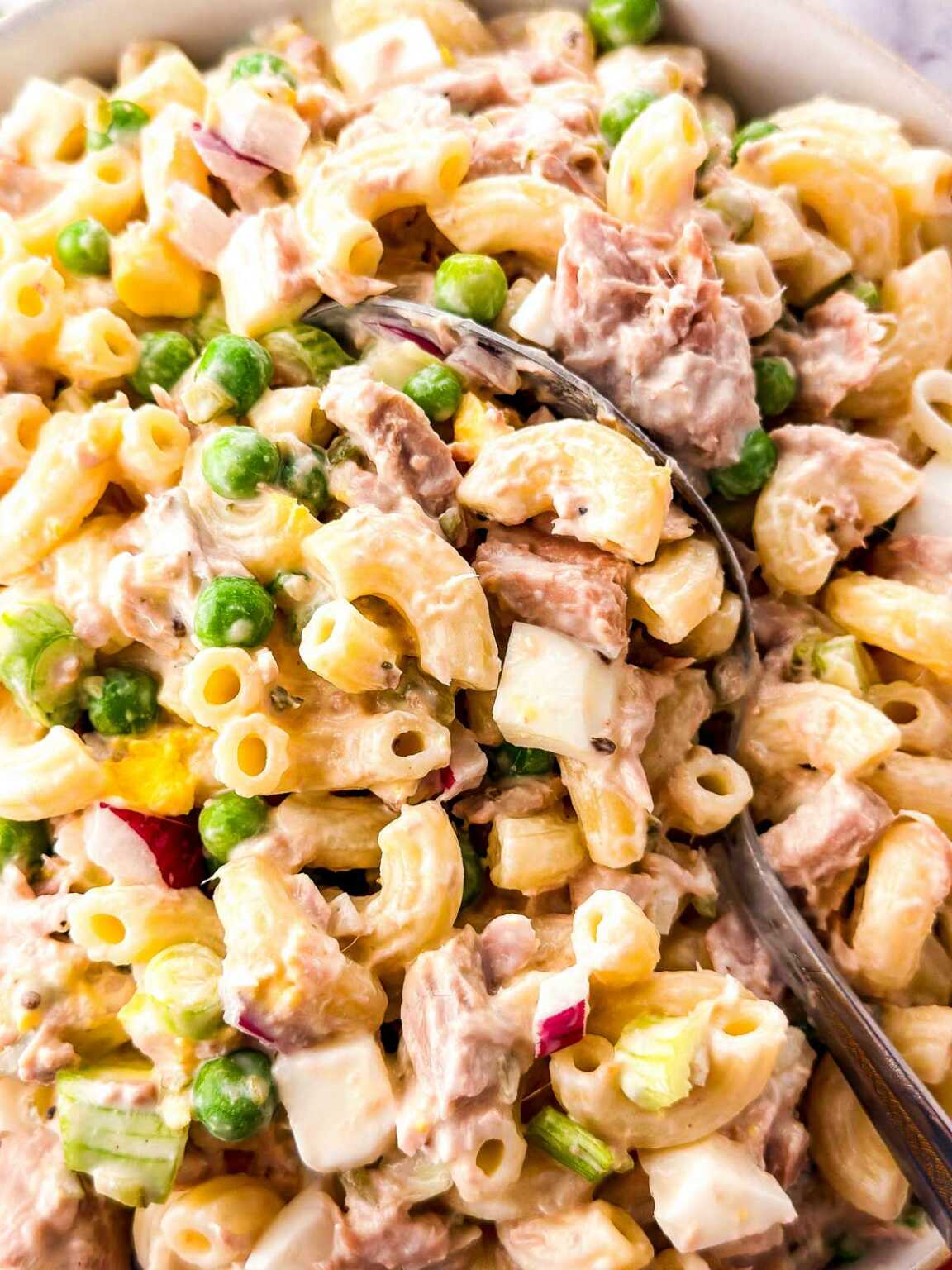 Classic Tuna Macaroni Salad Recipe - Savory Nothings
