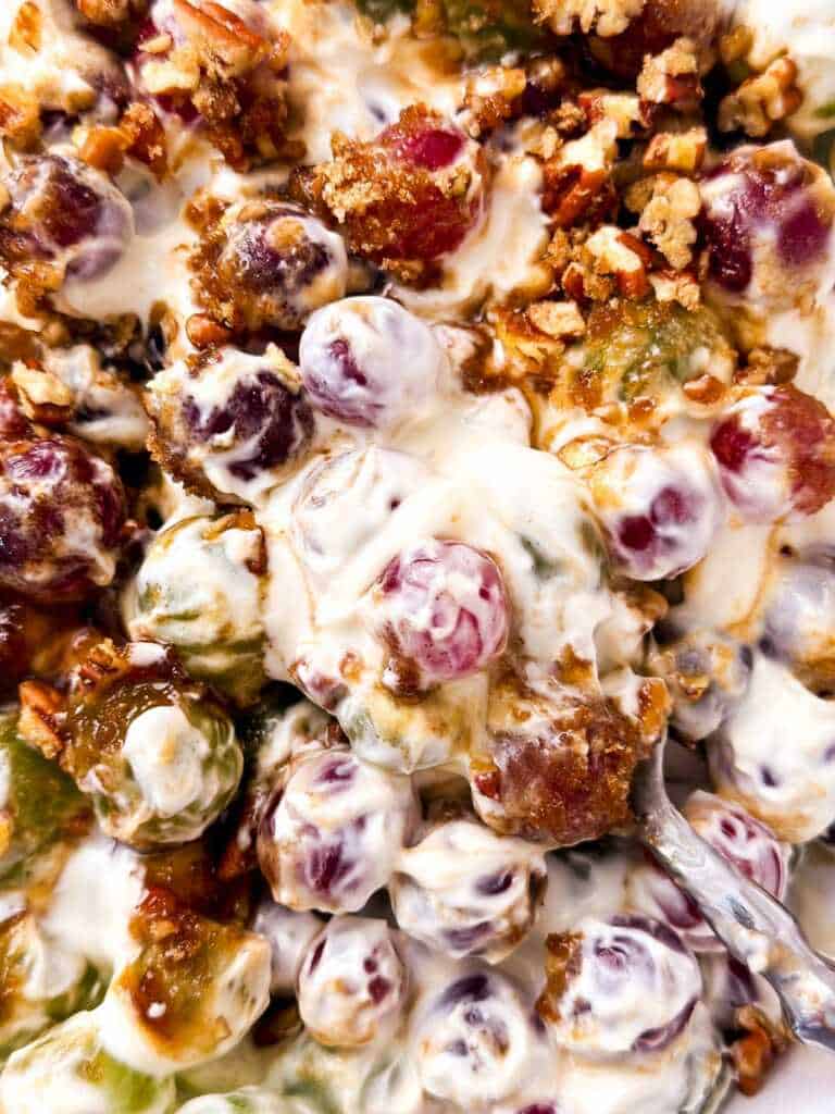 Creamy Grape Salad Recipe - Savory Nothings