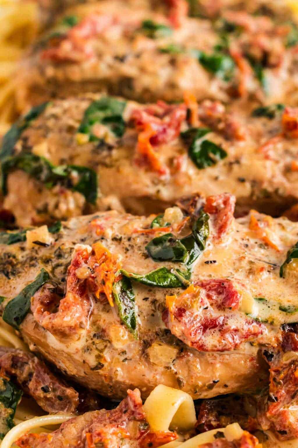 Crockpot Tuscan Chicken Recipe - Savory Nothings