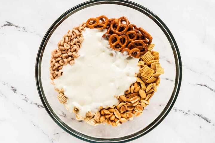 Cupid's Crunch (Valentine's Treat Mix) - Savory Nothings