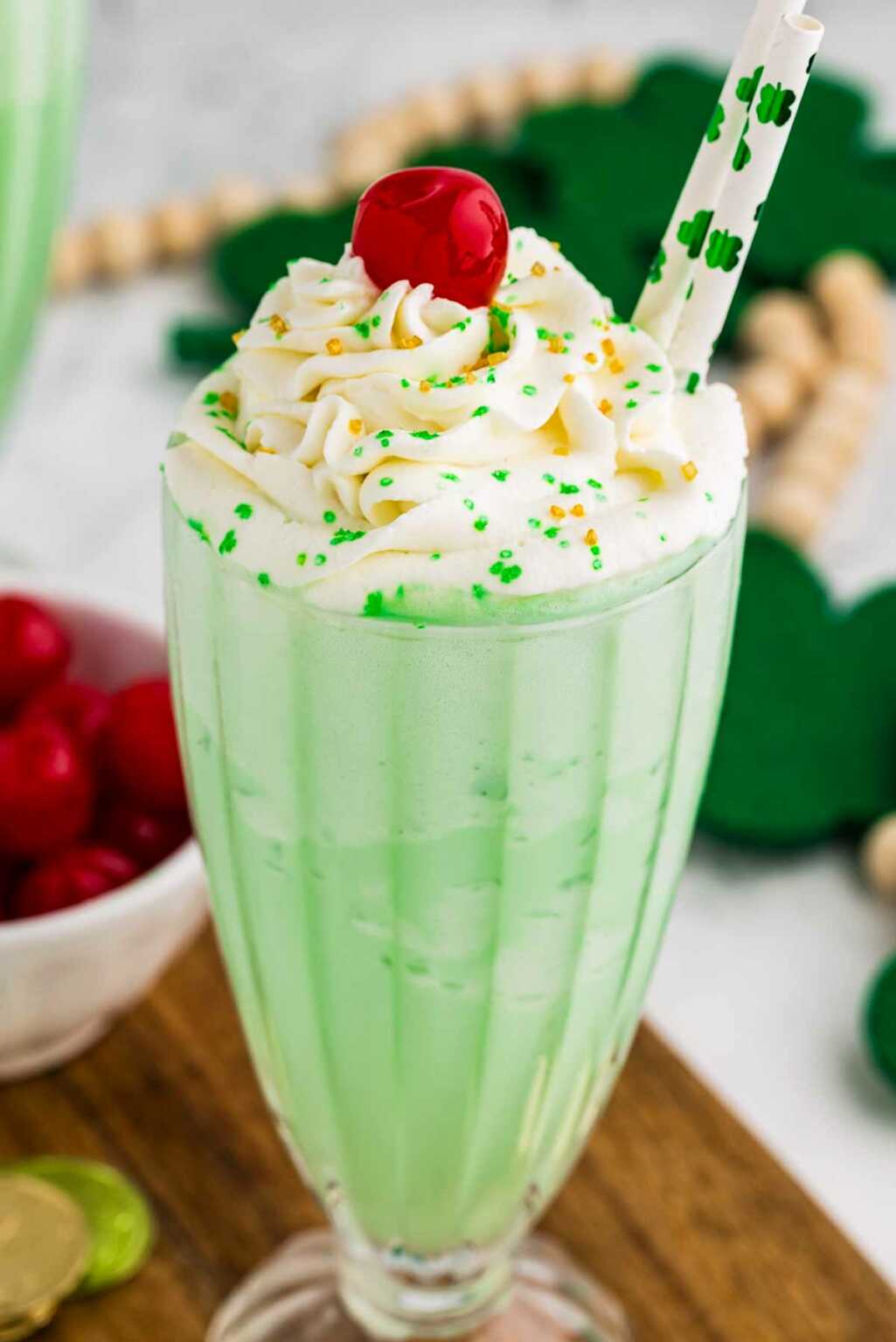 Copycat Shamrock Shake Recipe - Savory Nothings