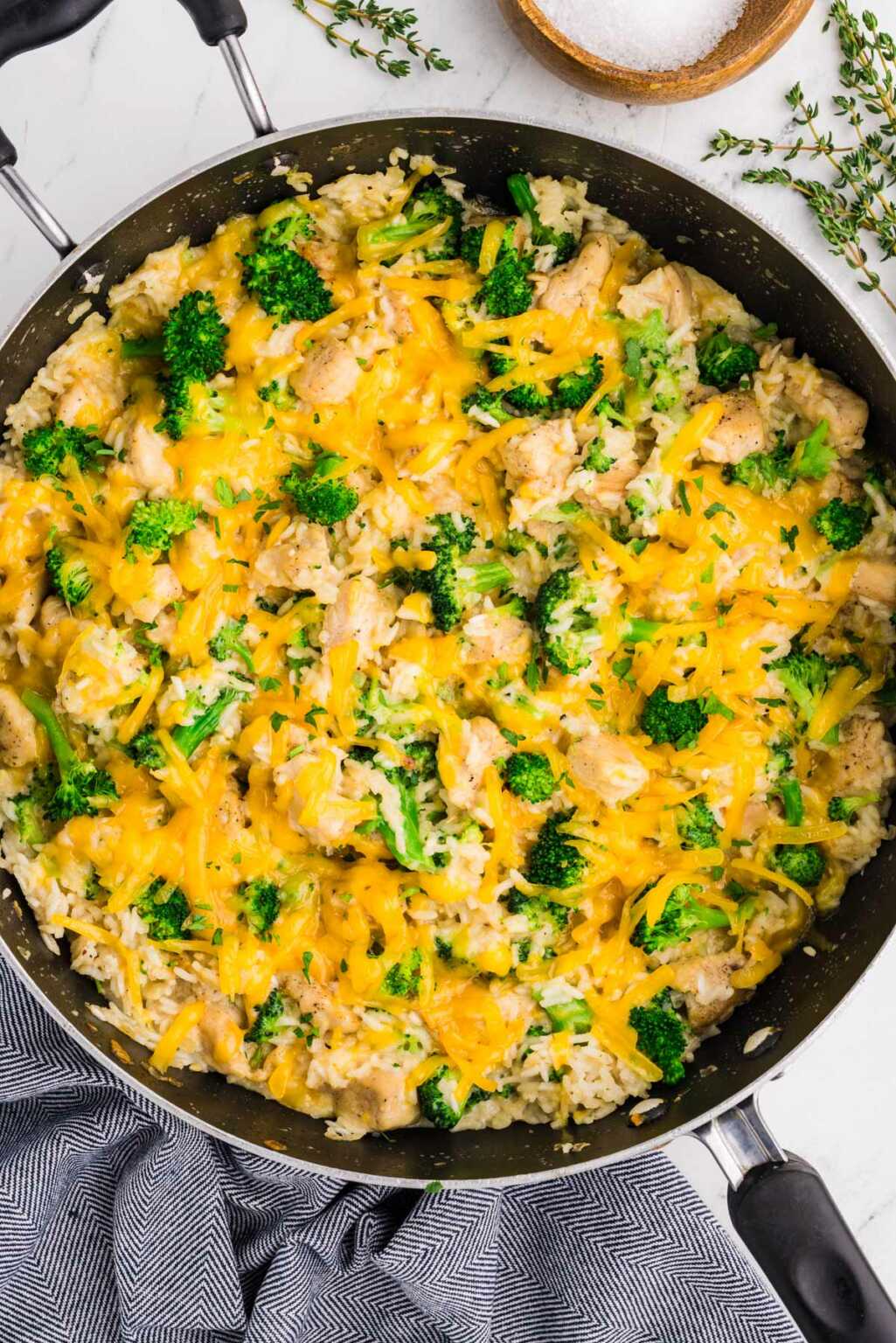 Chicken Broccoli Rice and Cheese Skillet (Easy & Creamy) - Savory Nothings