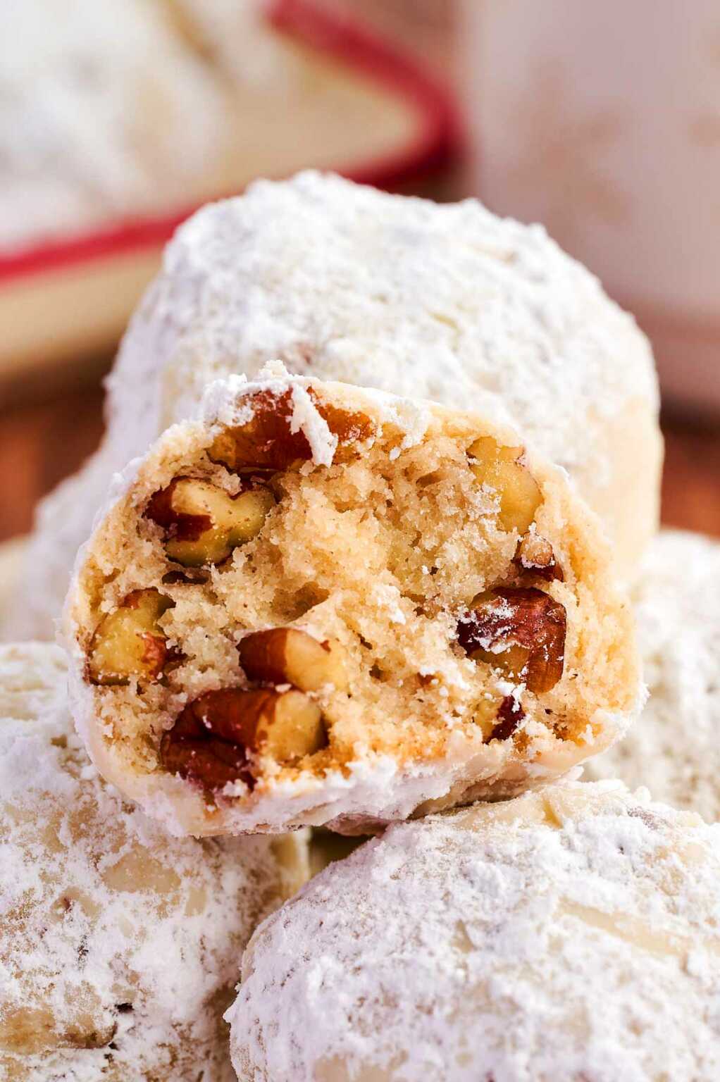 Pecan Snowball Cookies Recipe - Savory Nothings
